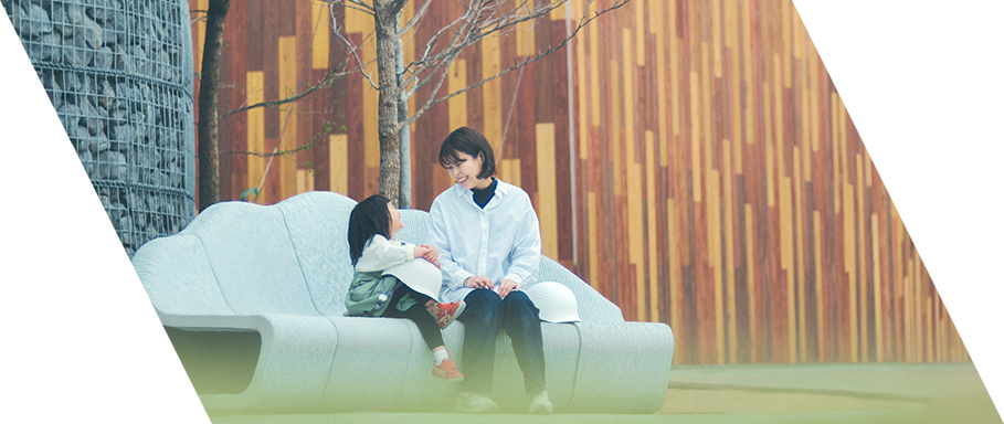 ホタテ貝の形をしたサステナブルなベンチ「HOTABENCH（ホタベンチ）」が大阪万博での展示を開始 | TBWA\HAKUHODO